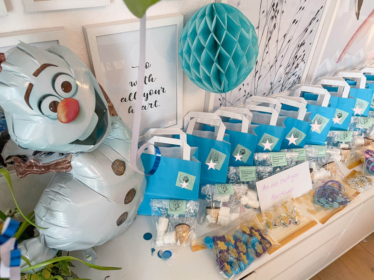 Eiskönigin-Party ♥ Ideen für Essen, Spiele & Deko